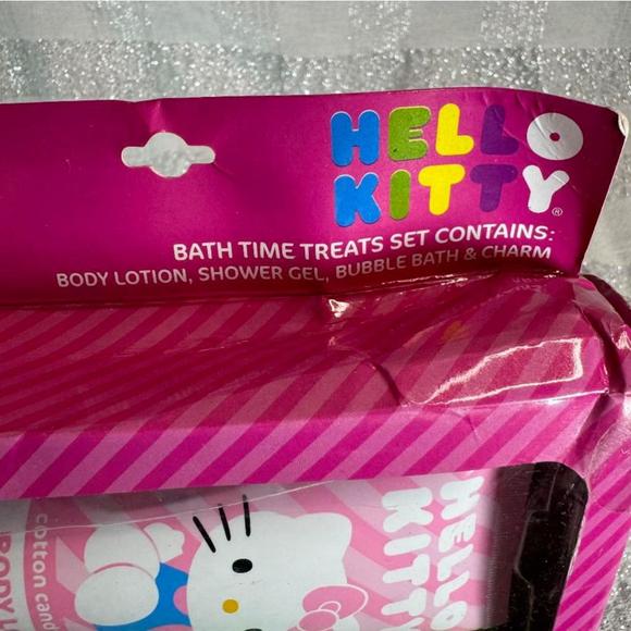 Hello Kitty | Bath & Body | Hello Kitty Bath Time Treats Set Pink Green ...